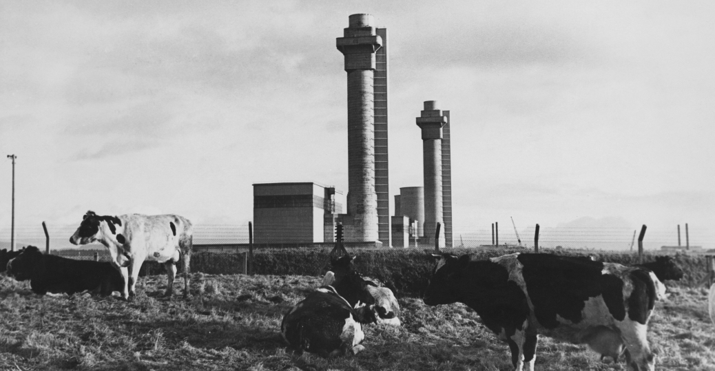 windscale-power-plant - Nuclear Disasters Pictures - Nuclear Test-Ban ...